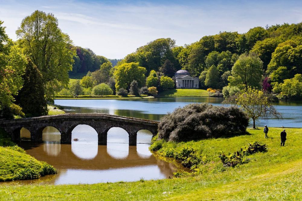 A PRIVATE TOUR OF STOURHEAD FOR FOUR PEOPLE Donated by Audrey Hoare On ...